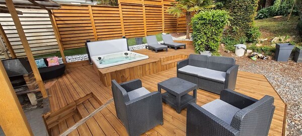Maison De Vacances Avec Jacuzzi Au Bord De Mer Et Chemin Des Douaniers - Yffiniac
