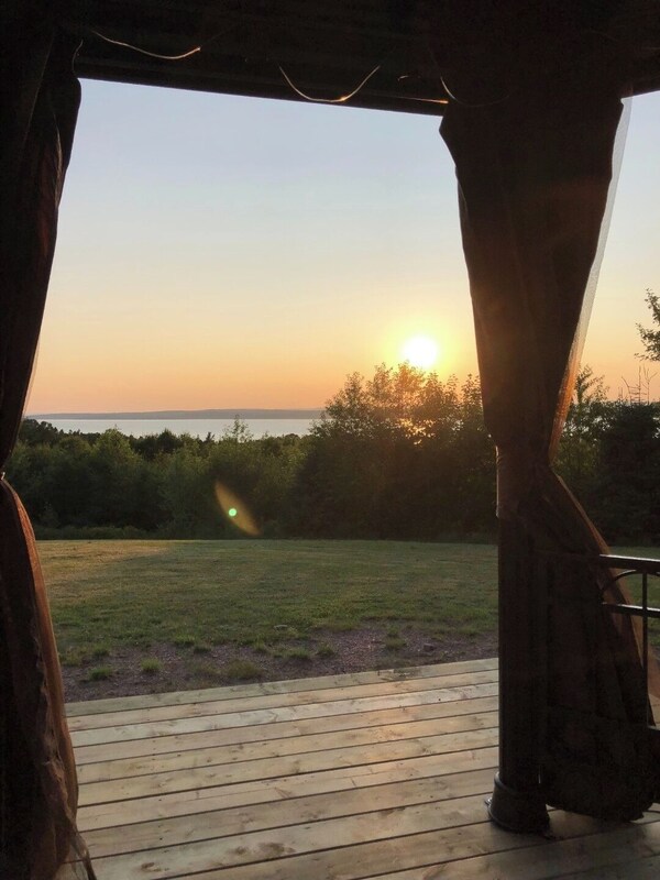 Private Cabin In Boisdale. Perfect Getaway For The Whole Family With A View! - Cape Breton Island
