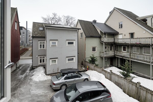 Central Apartment In Tromsø, Parking Included - Tromsø