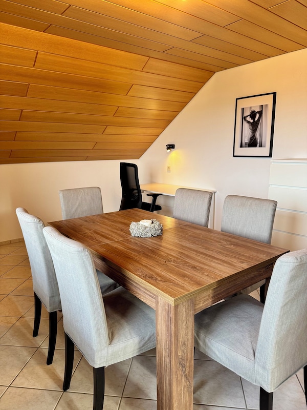 Großzügiges Apartment Mit Tollem Ausblick - Aalen