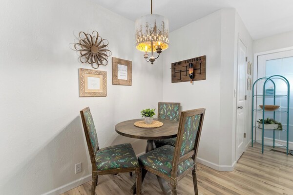 Tranquility Townhome - Near Sioux Falls, Sd - Palisades State Park, Garretson
