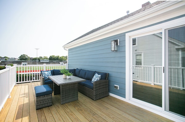 Charming Pied-à-terre Near The Cliff Walk & Tennis Hall Of Fame - Newport, RI
