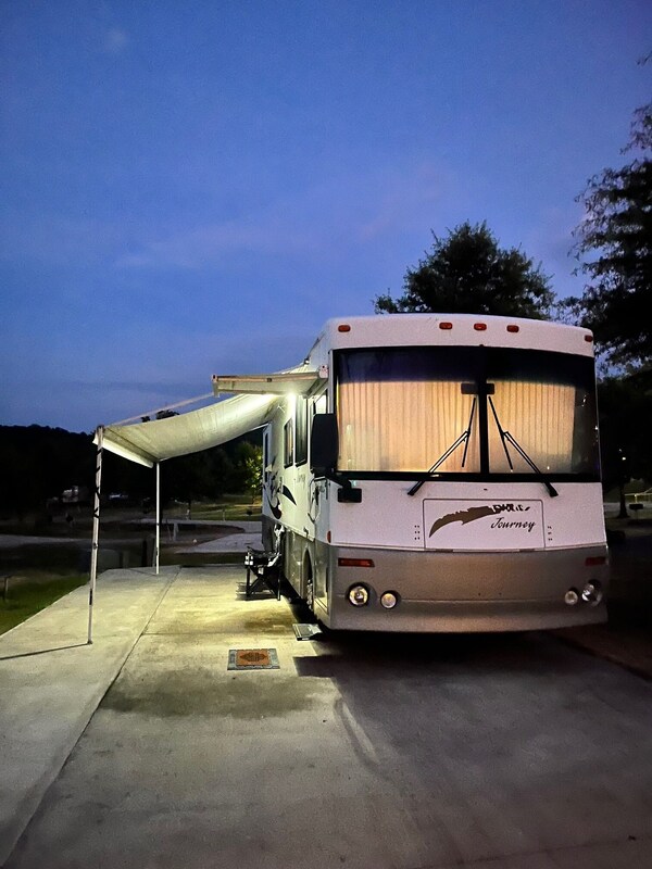 Cozy Rv With Ac Located In Ocean Springs - Biloxi Casinos Nearby. - Biloxi