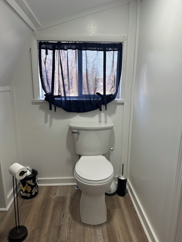 Charming 2-bedroom Guest House With Wifi, Ac In Franklin - Indiana