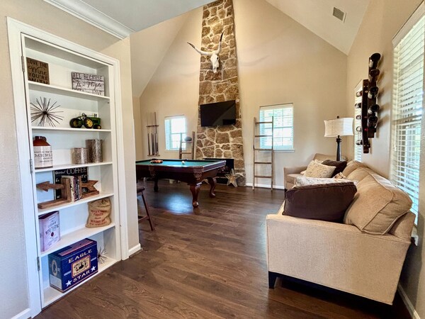The Vine - Lovely "Lonestar Cottage" On Vineyard With Private Lake, Sleeps 6 - Texas