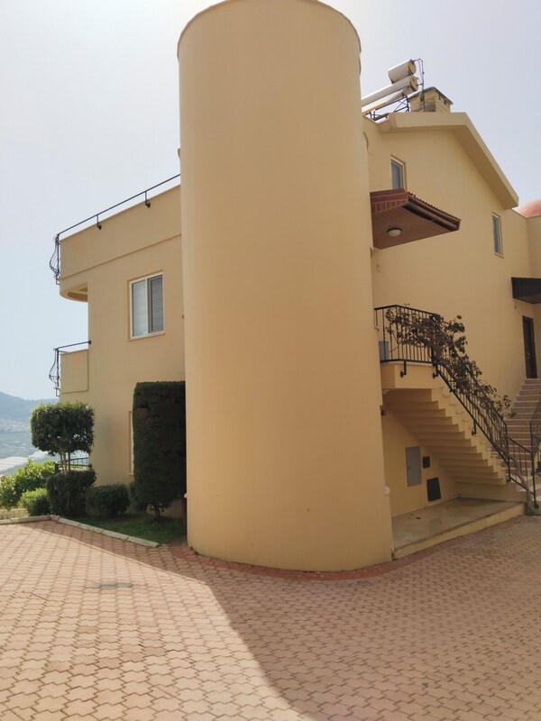 Alanya -Goldcity Of 2+1 Villa, Doğa Deniz Manzaralı,wifi - Alanya