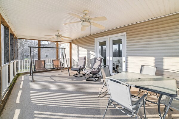 Walk To Ohio River: Golconda Home W/ Water Views! - Dixon Springs State Park, Golconda