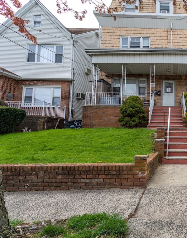 Deluxe 4br Duplex | Sleeps 16+ | Near Nyc, Parking - New York
