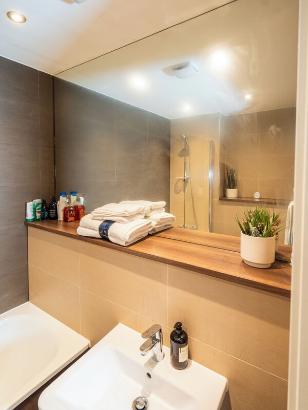 Mega1 Luxury 1bedroom Apartment, Manchester - Manchester