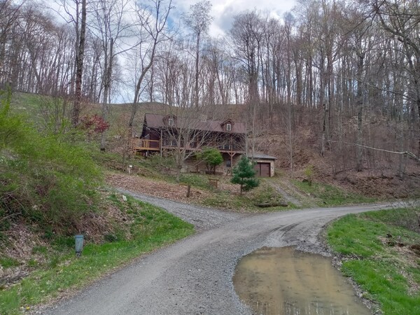 Luxury Cabin In The Woods. - North Carolina