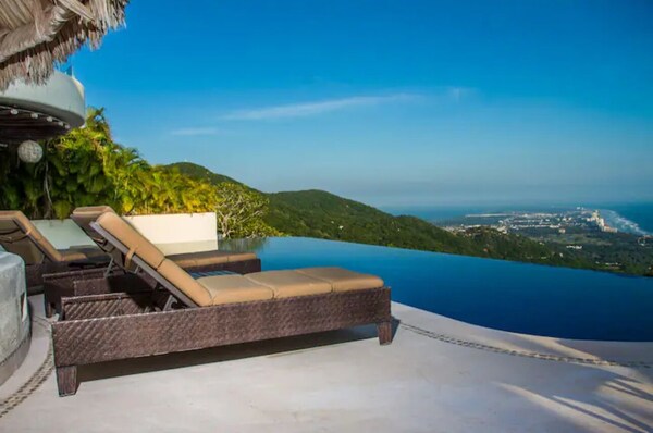 Villa Maui: Luxury Getaway With Infinity Pool And Spectacular Views 19persons - 아카풀코