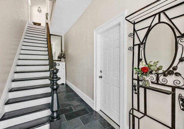 Beautifully Restored Home Right In Downtown! - Saratoga, NY