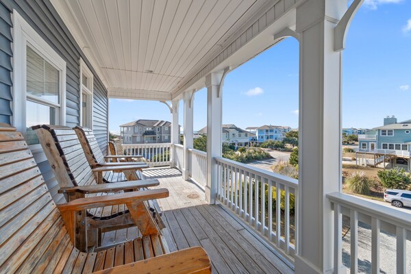 "Our Little Seacret" 5 Bedroom 3.5 Bathroom Home With A Pool! - Holden Beach, NC