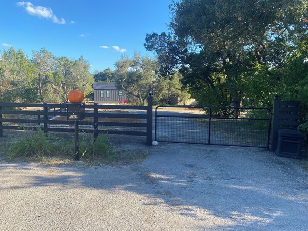 The Hideout-unit B\n - Circle C Ranch - Austin