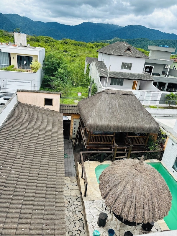 Master Suite With Balcony. Recess Of The Pioneers. - Recreio dos Bandeirantes