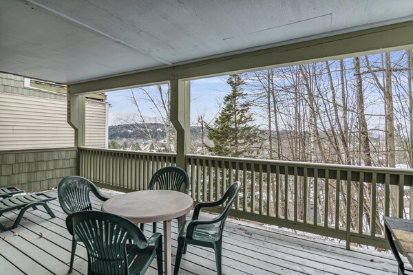 Charming Stay In Stowe Condo: Hot Tub&indoor Pool - Stowe, VT