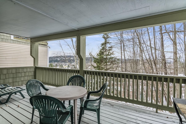 Charming Stay In Stowe Condo: Hot Tub&indoor Pool - Stowe, VT