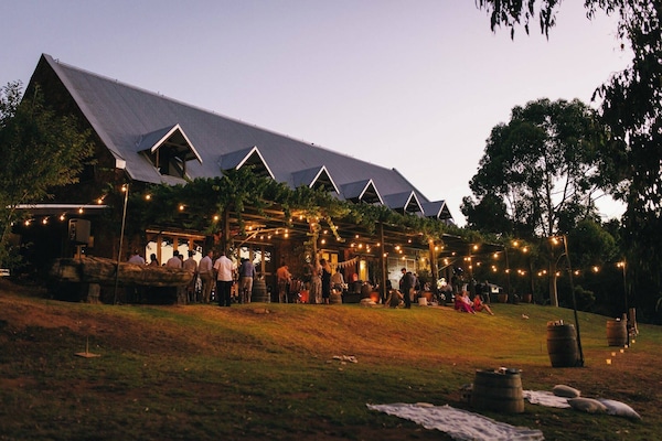 Secluded Luxury Lodge Surrounded By Truffle Trees, Forest, River And Dams - Western Australia