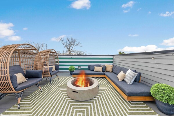 The Daylily - Rooftop Patio, Steps To Dining - Nashville