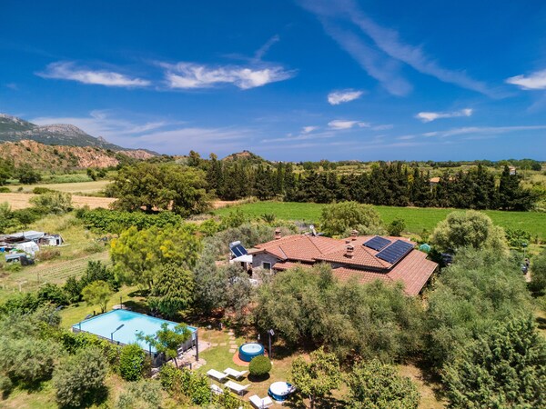 Apartamento 'Santina' Con Vistas A La Montaña, Wi-fi Y Aire Acondicionado - Santa Maria Navarrese