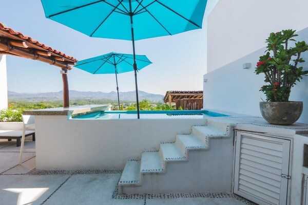 Beautiful Remodeled Villa Ixtapa Zi, Luxury Development, Amenities. - Ixtapa Zihuatanejo