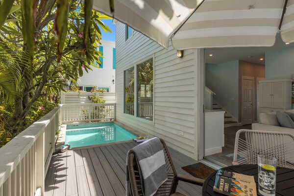 Into The Blue~grand Opening Rates! Pristine 4 Br/3.5 Ba Home W/private Pool! - Key West, FL