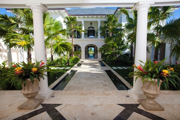 Luxurious Ocean And Golf View Villa Staffed With Private Chef, Butler And Maid! - Punta Cana
