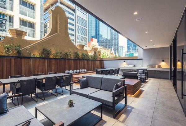 2 Bedroom Apartment || 60sqm || Collins Street Melbourne Cbd - Kensington