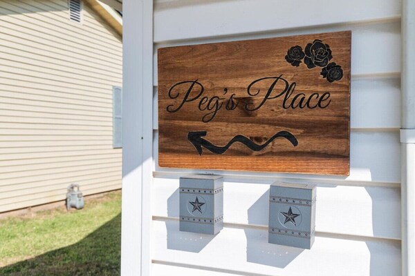 Peg's Place Efficiency Apt In Denison Tx - Lake Texoma