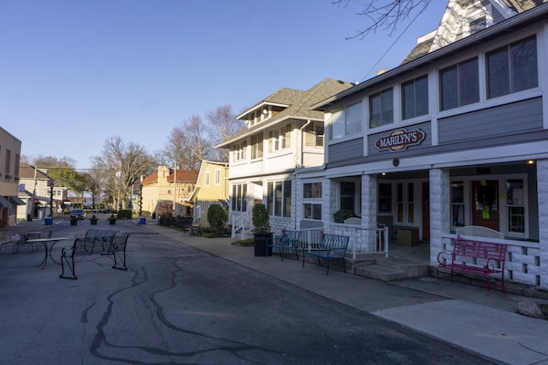 223 Walnut Ave. In Lakeside - Sandusky, OH