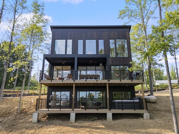 Adamina Canyon- Luxurious, Brand New 5br/3bth #1 - 俄亥俄州