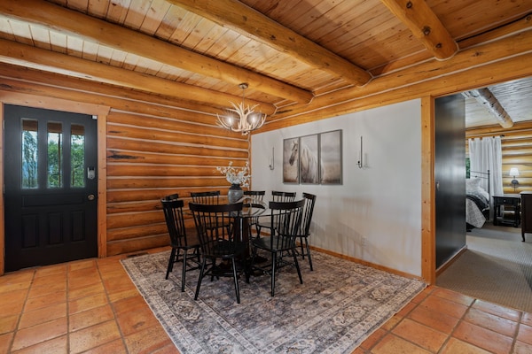 Rent The Snowberry Inn-large Kitchen & Gathering Room Ensuite Bath In All Rooms - Ogden, UT
