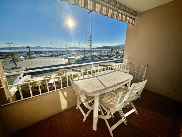 Apartment T2 With Superb Sea View To Rent For 4 Persons In Sainte Maxime - Saint-Tropez