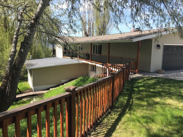 Charming 4 Bedroom Home In Beautiful Missoula W/ Great Proximity To All The Fun! - Missoula, MT