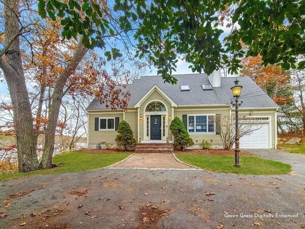 Lakefront Stunning Cape Cod Views W Private Lake Beach Acre+ Land On The Lake - Mashpee, MA