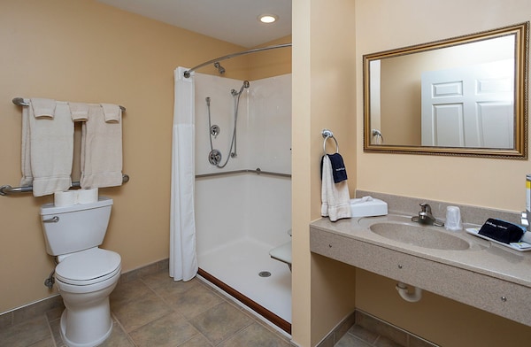 A Suite Place .5 Mi From Beach 3 - Indiana Dunes State Park, Chesterton