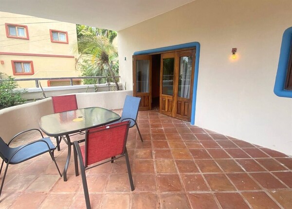 Sol - Casa Mojo's Charming 1br, Kitchen, Pool - Sayulita