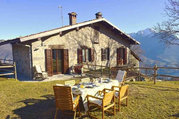 Beautiful Cottage A Few Miles From Bellagio With Stunning Views Of Lake Como - Lake Como