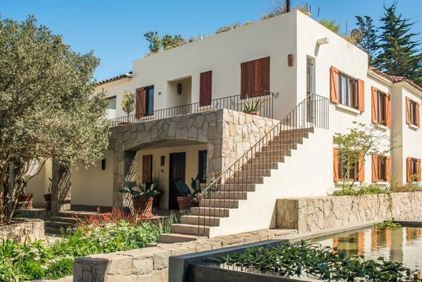 Hom | Espectacular Casa Con Jacuzzi Y Terraza Privada - Zapallar