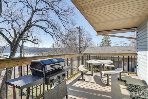Lake Views & On-site Hiking: Cape Fair Cottage - Table Rock Lake
