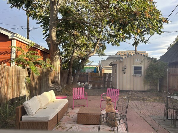 Tina's Place. A Charming 2-bedroom Brick House In Downtown Denver. - Cherry Creek, CO