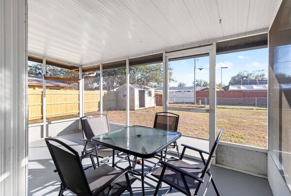 Charming Duplex In Zephyrhills! #2 - Zephyrhills, FL