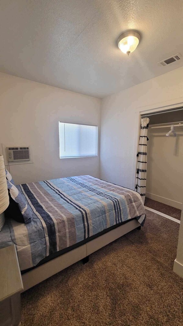 Cozy Cottage Downtown Paso Robles.  Centrally Located. - Paso Robles, CA