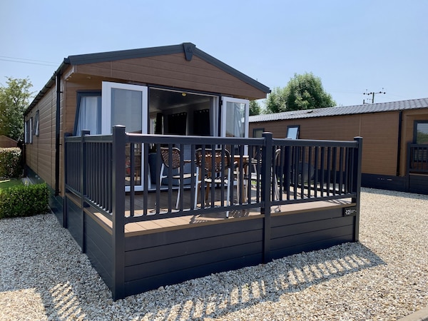 Longdon Lodge, With A Garden In Evesham - Cotswolds