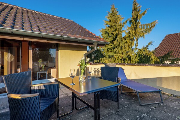 Ferienwohnung 'Schöne Aussicht' Mit Privatterrasse Und Wi-fi - Besigheim