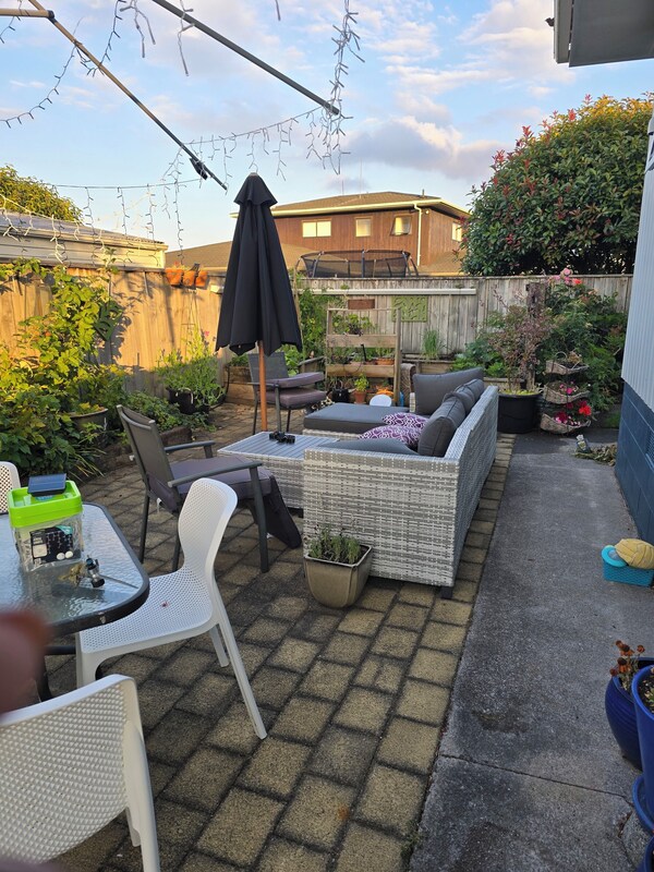Quiet Peaceful Area With Lovely Gardens.  Ample Off Road Parking\n - Ngongotahā