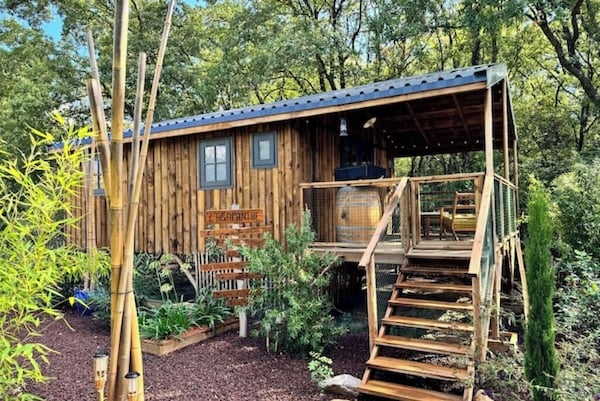 Location Cabanes En Bois Tout Confort (Chauffage & Climatisation). - Saint-Guilhem-le-Désert