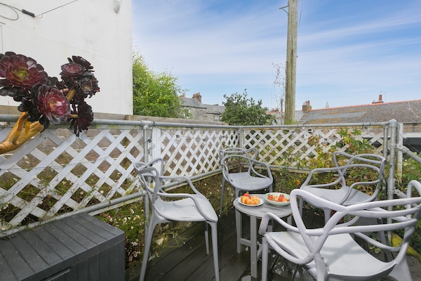 Benjamin's Bolthole - Cottage - Dog Friendly - St Ives