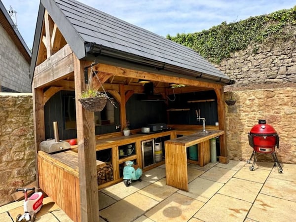 Harvax House - Chepstow