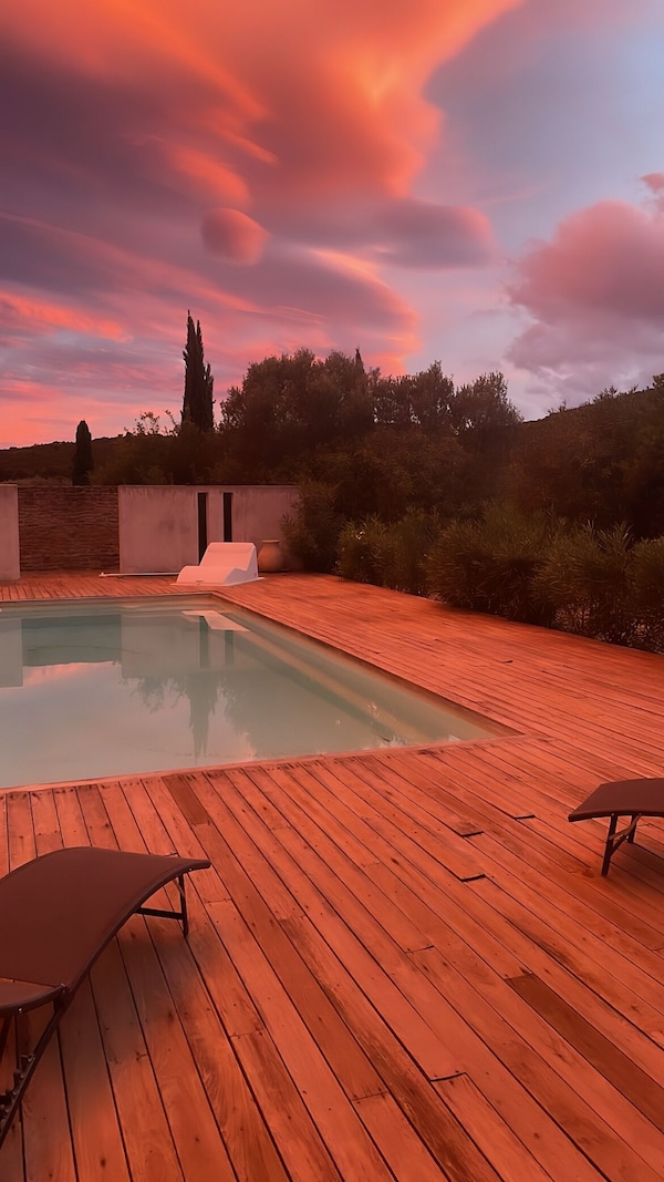 Villa, Piscine, Salle De Fitness Sur Un Domaine Viticole à 10 Minutes De La Mer - Aléria